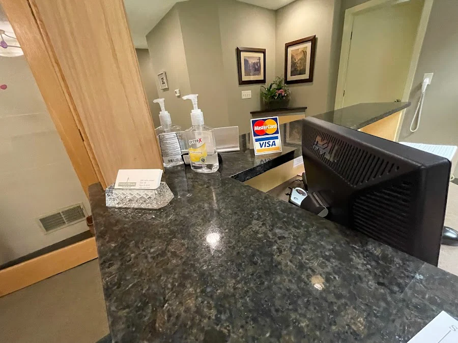 Dr. Steven J. Muraski, DMD: Expert Endodontic Care in Elgin